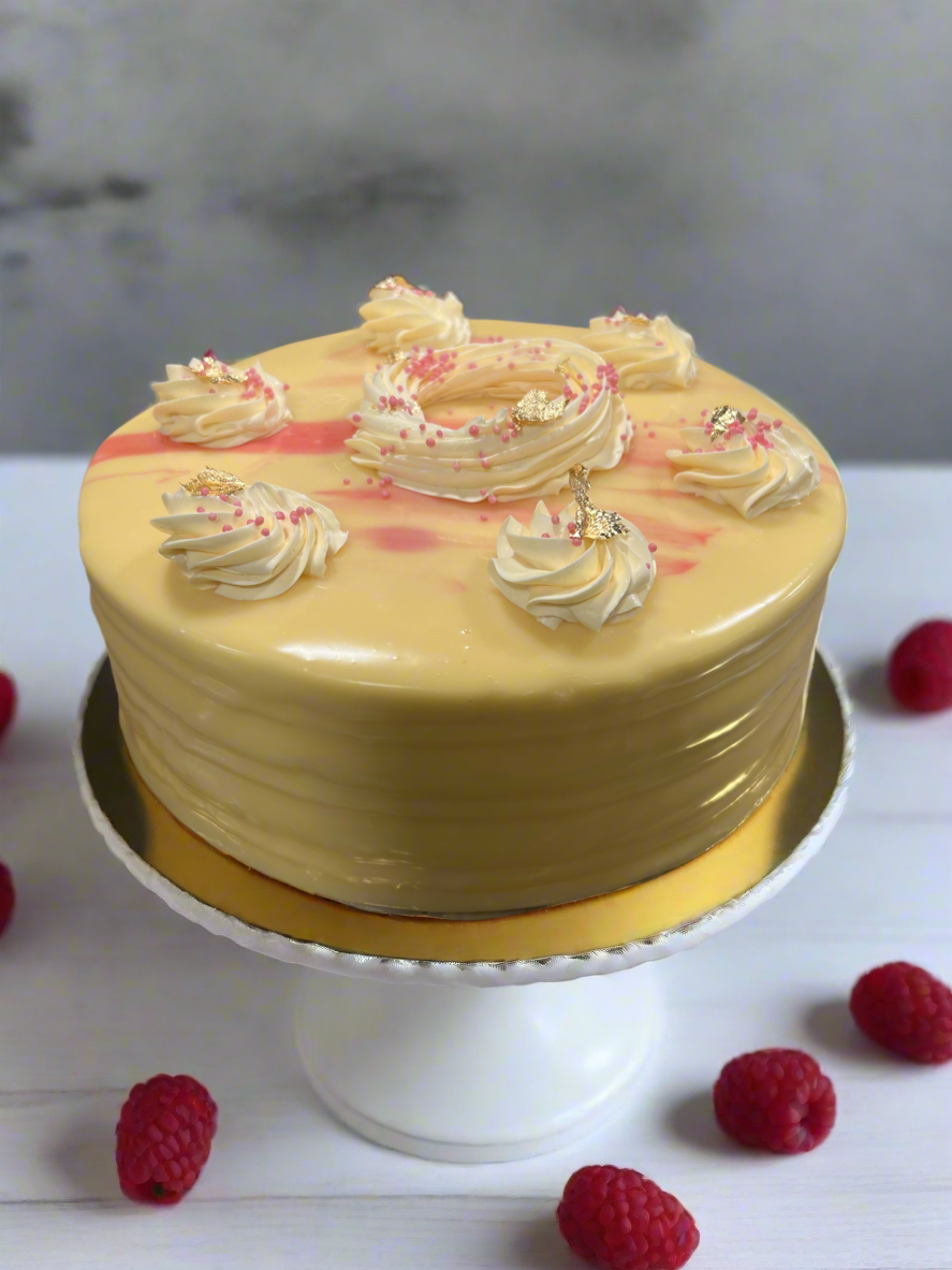 Raspberry Cake – Goldencake